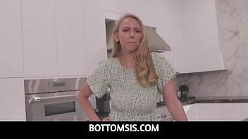 Jasmine Daze Comes Into Jade Valentine And Allen Swift For A Rough Threesome XNXX