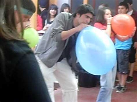 Javier Inflando El Globo Y Ganando Youtube
