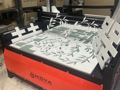 Moya Cnc จัดเต็มงานพลาสวู๊ด ตัด ขุด ฉลุลายสวยๆ