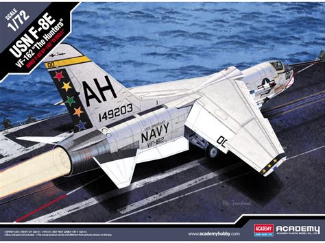 Academy Vought F 8e Crusader Usn Vf 162 The Hunters Model Kit