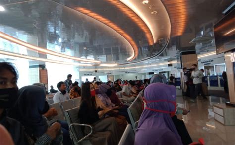 Terlambat Lagi 300
