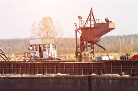 Extraction Of Construction River Sand Using A Special Vessel Dredger