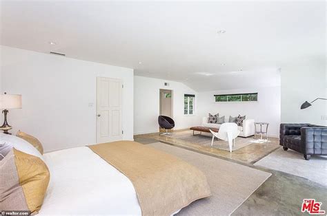 Zayn Malik Lists Bel Air Mansion Boasting Mountain Views For 3 5m