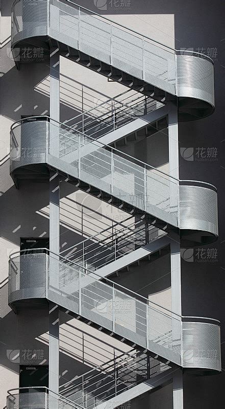 钢楼梯 5194766644