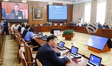 ХАЛДАШГҮЙ БАЙДЛЫН ДЭД ХОРООНЫ ДАРГААР Ц ДАВААСҮРЭНГ ДЭМЖЛЭЭ