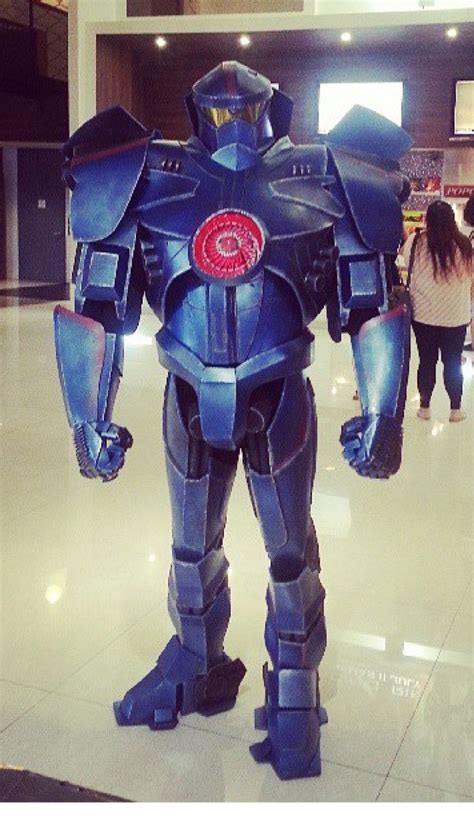 Pacific Rim Jaeger Cosplay