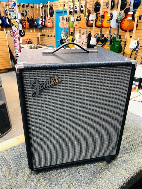 Fender Rumble 100 V3 Bass Combo Amplifier