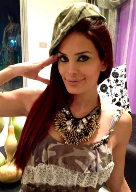 شباب جامده وبنات هاديه