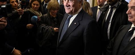 Ossessione Migranti Meloni Spedisce Tajani E Piantedosi In Turchia E