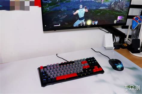 轴体顺滑好用，血手幽灵b930电竞机械键盘体验 原创 新浪众测