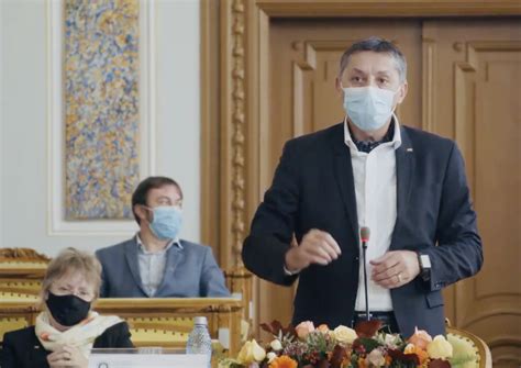 Un An Academic Complicat Mesajul Rectorului Ubb Daniel David La