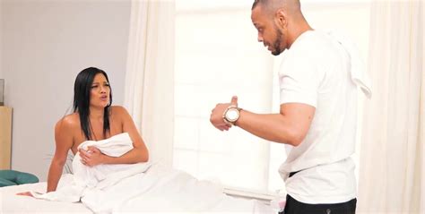 Brunette Charmer Gets Drilled Instead Of Massage Zb Porn