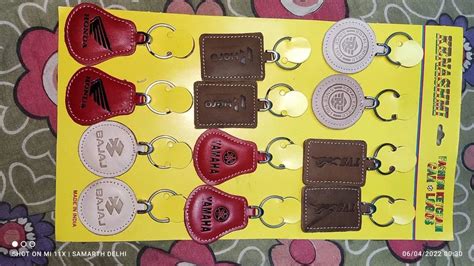 Round And Rectangle Promotional Leather Keychain Set Packaging Type