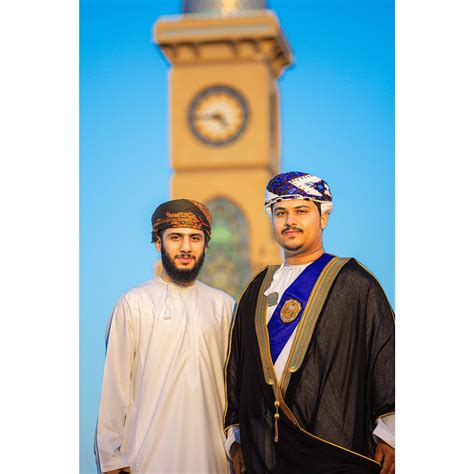 تصوير خريجين On Behance