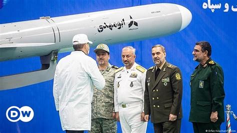 تحویل موشک‌های کروز ابومهدی به نیروهای دریایی سپاه و ارتش Dw ۱۴۰۲۵۳