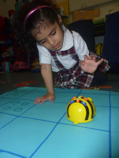 Sek Qatar Preschool 3 Using Technology In The Classroom