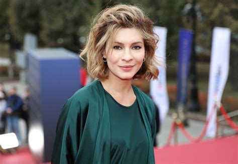 10 самых красивых российских актрис сериалов по версии журнала «maxim World Of Cinema Дзен