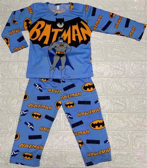 ชุดนอนเด็กแขนยาวขายาว ผ้าเย็น ลายแบทแมนใหม่ เนื้อผ้านิ่มสวมใส่สบาย ชุดเสื้อกางเกงใส่นอนใส่เล่น