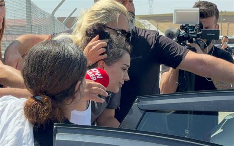 Tahliye Olan Dilan Polat Tan Ilk Ziyaret Son Dakika Haberleri Milliyet