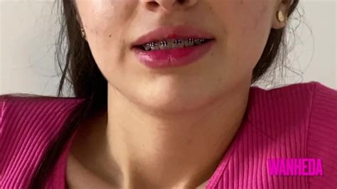 完璧なキャスティング ティーンエイジャーは初めてポルノstarになる方法を学びたい