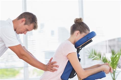 Premium Photo Woman Having Back Massage