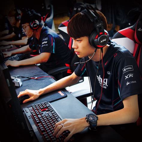 Adata 왜 프로 게이머들이 토너먼트에서 최소 2~3개의 헤드셋을 사용하는 지 아세요 사실