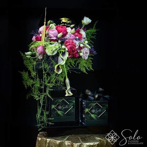 Hanging Tower Solo Flowers