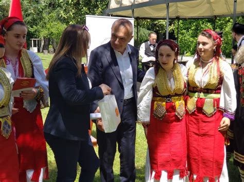 Ethnic Macedonians From Albania Dance And Sing Biser Balkanski In The