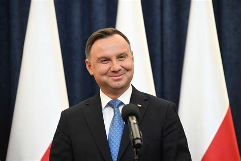 Politycy opozycji podważają sukces Andrzeja Dudy