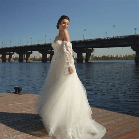 Bridal Party S Find And Share On Giphy