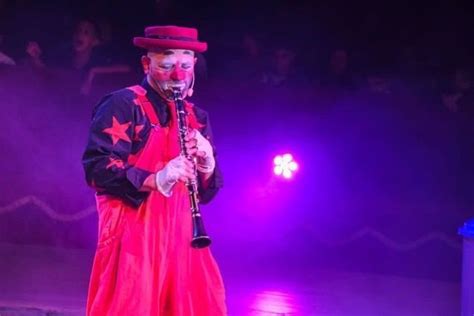 Taller De Clown Oriolo Aules · Escola Darts Escèniques