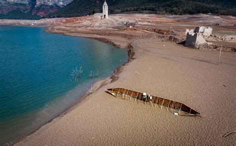 Sequía Vacía Reservas De Agua En Noreste De España