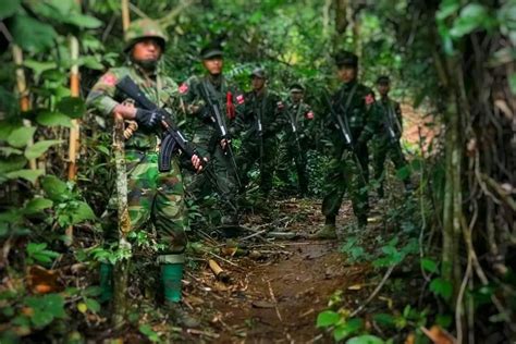 Kachinwaves မိုးကောင်း အင်ကြင်းကုန်းရွာအနီးမှာ Sna နဲ့ Facebook