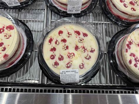 Costco S White Chocolate Raspberry Cake Is Not As Good As Hoped