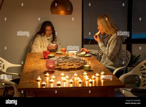 Symbolic Image Energy Saving Cold Winter Energy Crisis Cold Flat