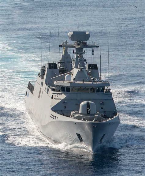 Royal Moroccan Navy Rescues 35 Sub Saharan Migrants Near Tan Tan