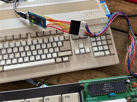Amiga 500 USB Keyboard Adapter HID Retro32