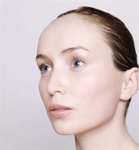 Perbedaan Cara Menggunakan Retinoid Vs Retinol Dalam Perawatan Kulit