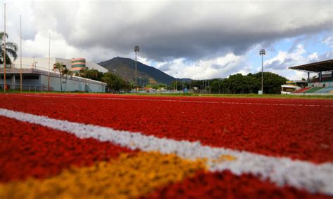 Centro Esportivo Miécimo da Silva ganha nova pista de atletismo Super Rádio Tupi