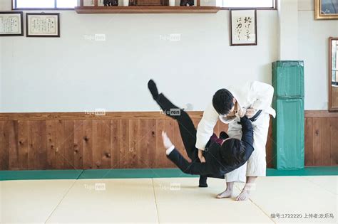 扔工薪阶层的8个照片材料免抠元素素材模板下载 图巨人