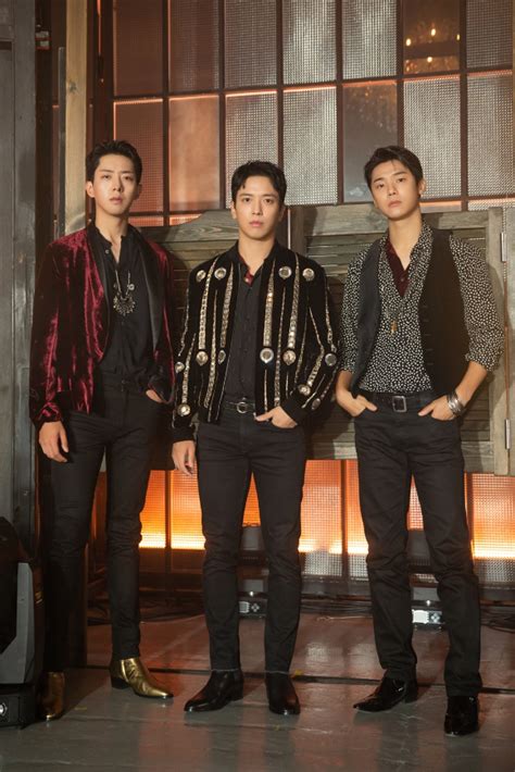 종합 보여줄 것 많다씨엔블루 12년차 밴드의 용기
