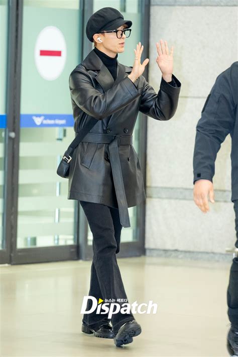 현장포토 마주치면 두근 도겸 심쿵 눈맞춤 디스패치 뉴스는 팩트다