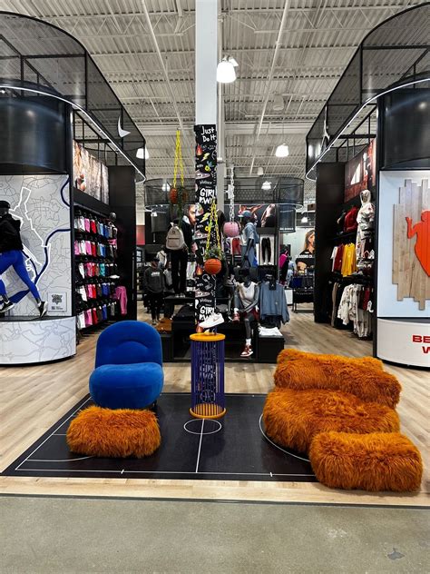 Shema Krinsky On Linkedin Grandopening Dickshouseofsport Rossparkmall