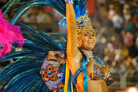 Interesting Green Samba Dancers 2014 5 Sexiest Brazilian Samba