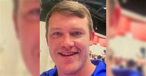 Body Found In Blood Soaked Bathroom With Note Saying It Was Me Or Him