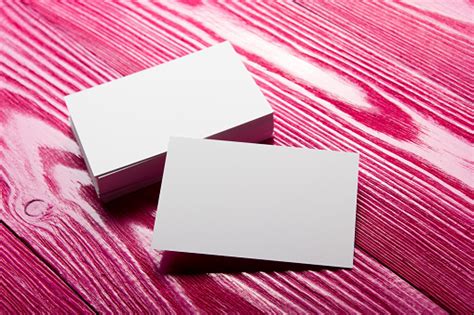 검은 나무 배경에 명함 비어 있습니다 기업 문구류 브랜딩 모의 크리에이티브 디자이너 데스크 플랫 레이 텍스트 공간 복사 0명에 대한 스톡 사진 및 기타 이미지 Istock