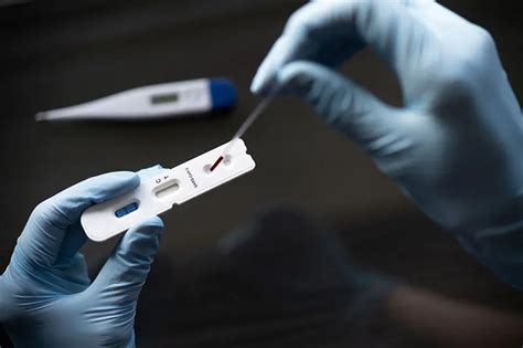 Bec Sars Cov 2 Le Nouveau Test De Dépistage Aussi Rapide Mais Plus