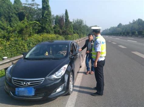 高速交警四支隊三大隊：高速匝道倒車 我怕車壞到主路上 每日頭條