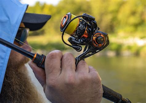 Baitcaster Vs Spinning Reel Pros And Cons Kastking