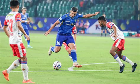ISL 2023 24 Spirited Chennaiyin FC Defeat Bengaluru FC 2 0 In Southern